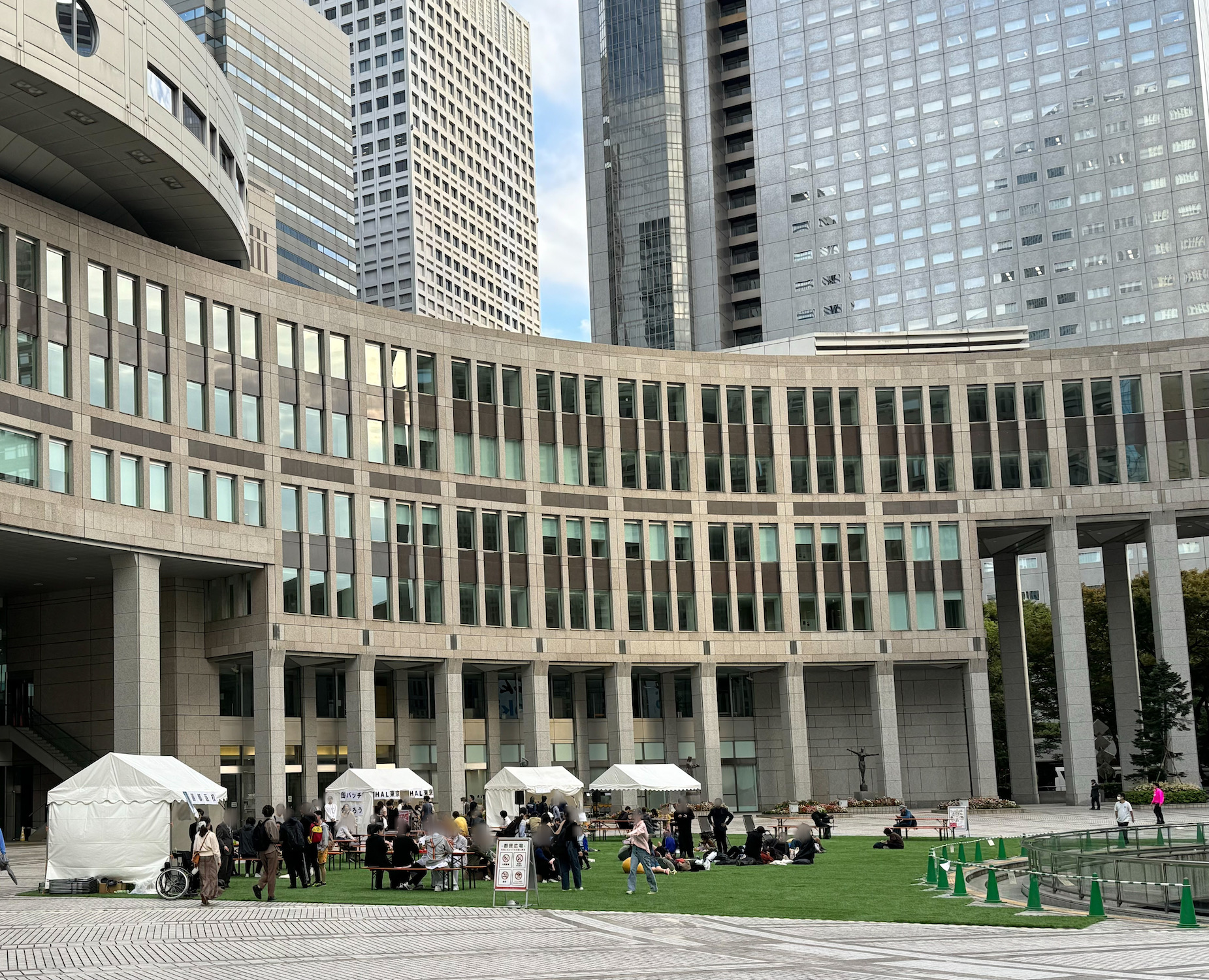 西新宿で明日10／15（日）まで「スマートシティフェスタ」開催。屋内で楽しめるVRやARの体験会も【住友ビルほか】 | TechComm-R